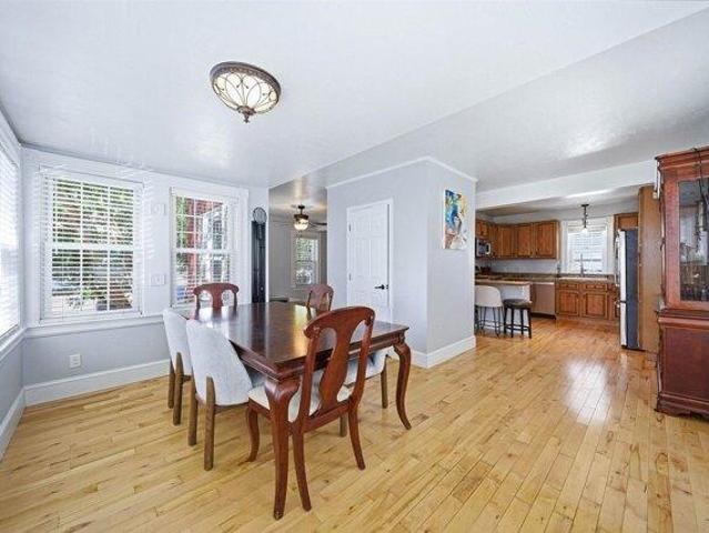 house with 2 bedroom, Manchester NH ES104481079