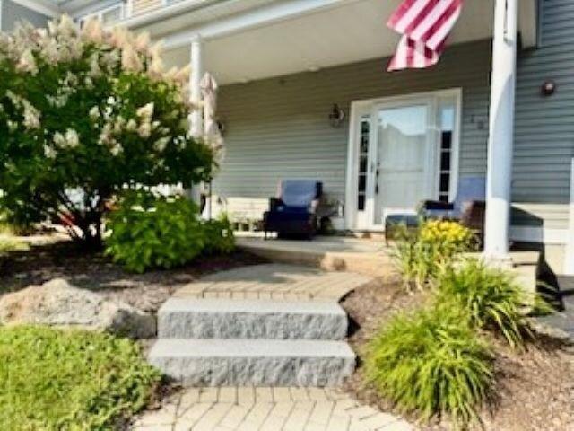 house with 2 bedroom, Manchester NH ES105205471