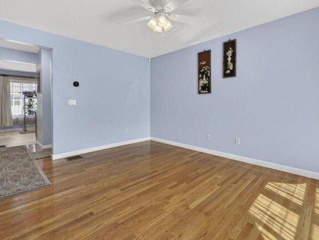 house with 2 bedroom, Manchester NH ES103017036