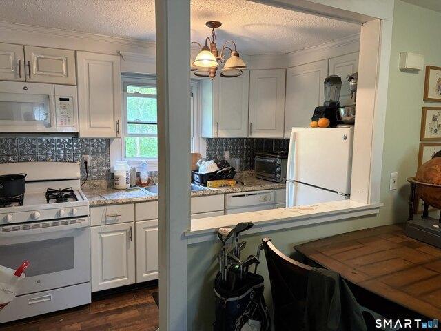 house with 2 bedroom, Manchester CT DLS102727568