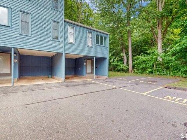 house with 2 bedroom, Manchester CT DLS103073428