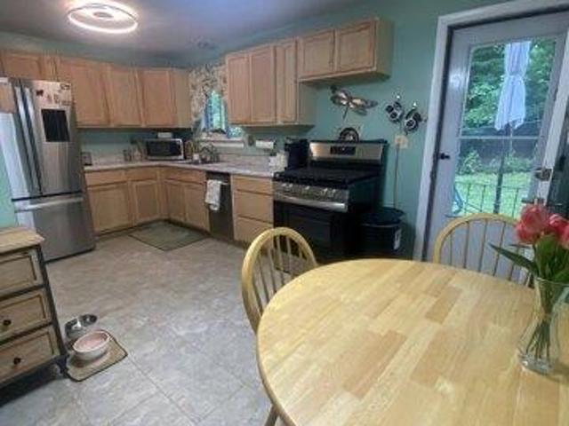 house with 2 bedroom, Manchester CT ES104149933