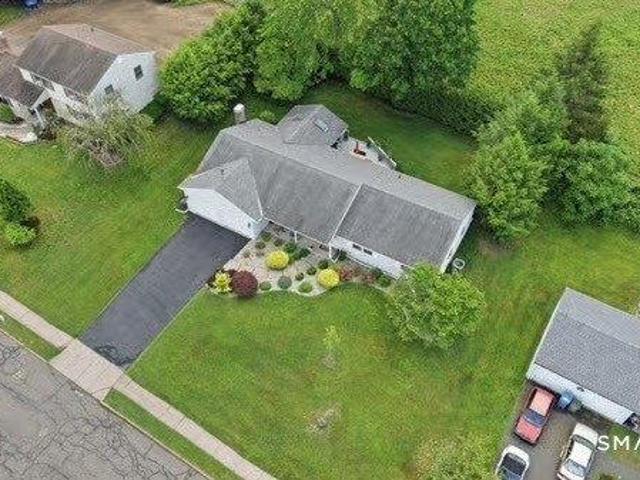 house with 2 bedroom, Manchester CT ES104295713
