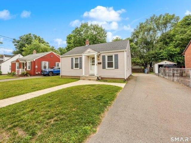 house with 2 bedroom, Manchester CT ES104331486