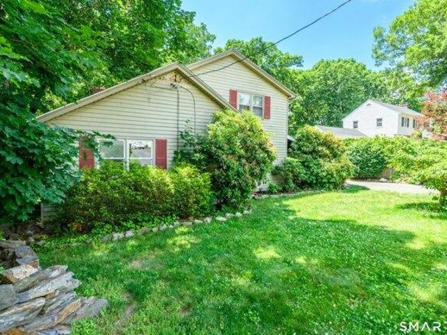 house with 2 bedroom, Manchester CT ES104788978