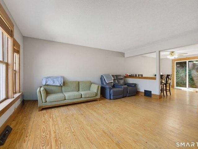 house with 2 bedroom, Manchester CT ES104790005