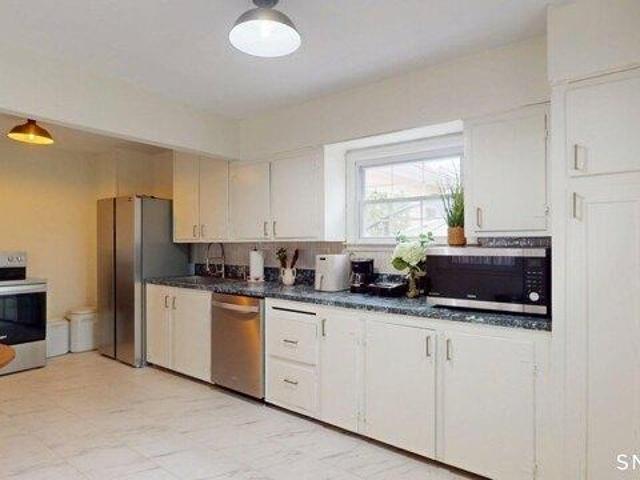 house with 2 bedroom, Manchester CT ES103100111