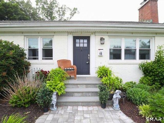 house with 2 bedroom, Manchester CT ES103159575