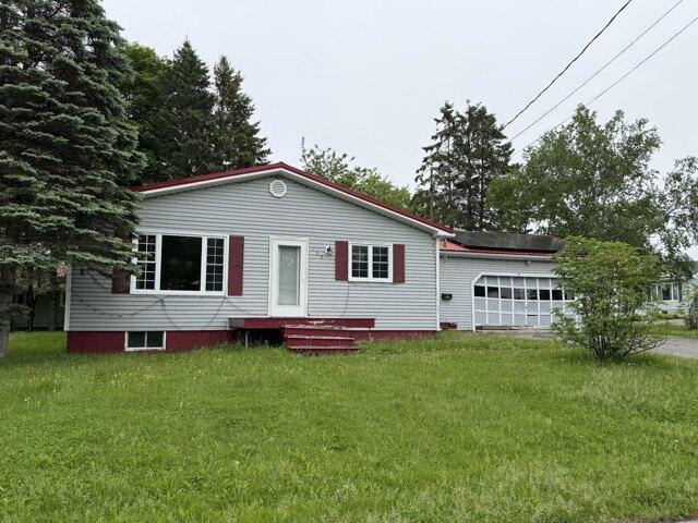 house with 2 bedroom, Madawaska ME DS104075044
