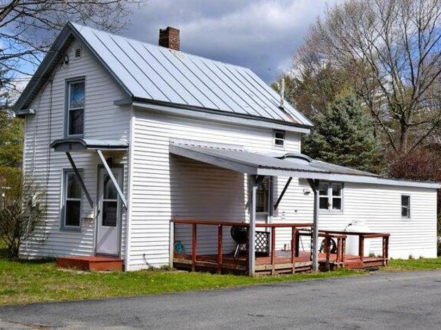 house with 2 bedroom, Madison ME DS102592997