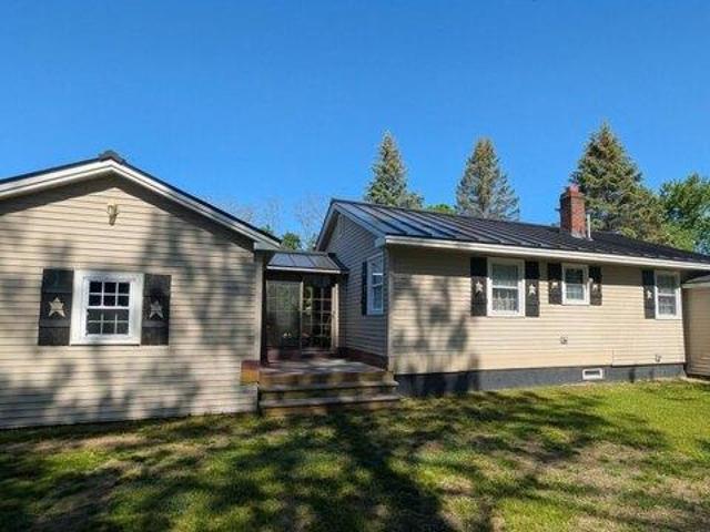house with 2 bedroom, Madison ME ES104113304