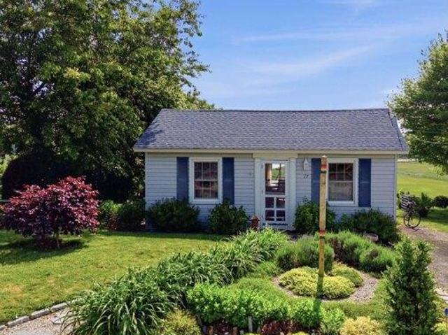 house with 2 bedroom, Madison CT DS104441173