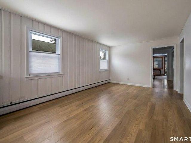house with 2 bedroom, Madison CT ES102825694