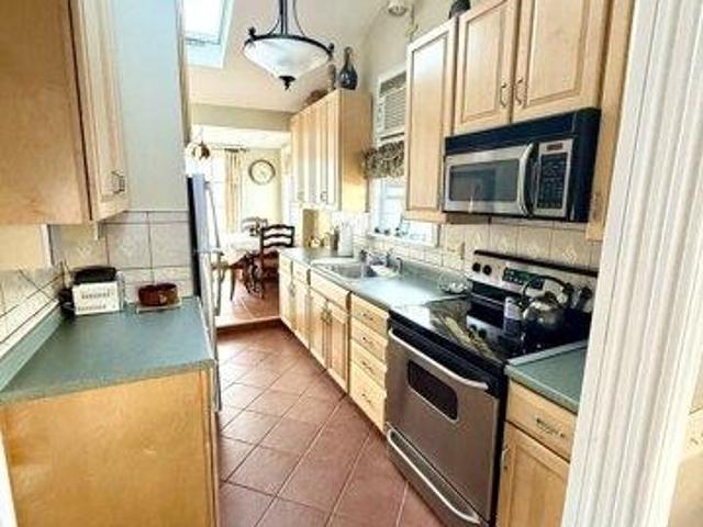 house with 2 bedroom, Madison CT ES103187408