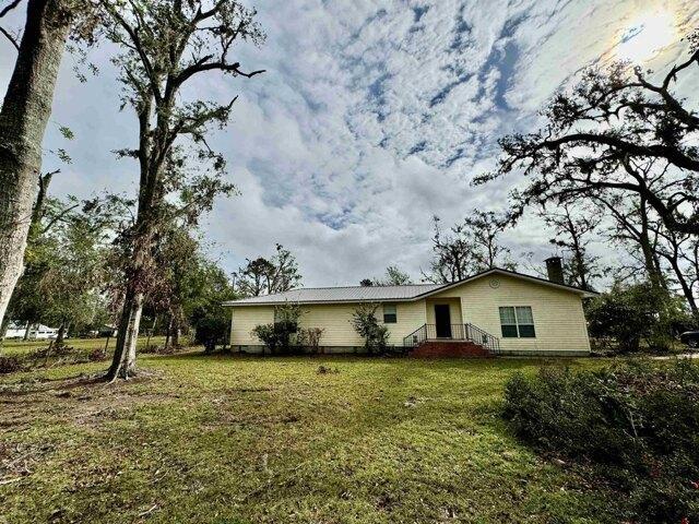 house with 2 bedroom, Madison FL ES88240157
