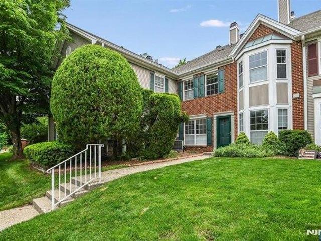 house with 2 bedroom, Mahwah NJ DS103158867