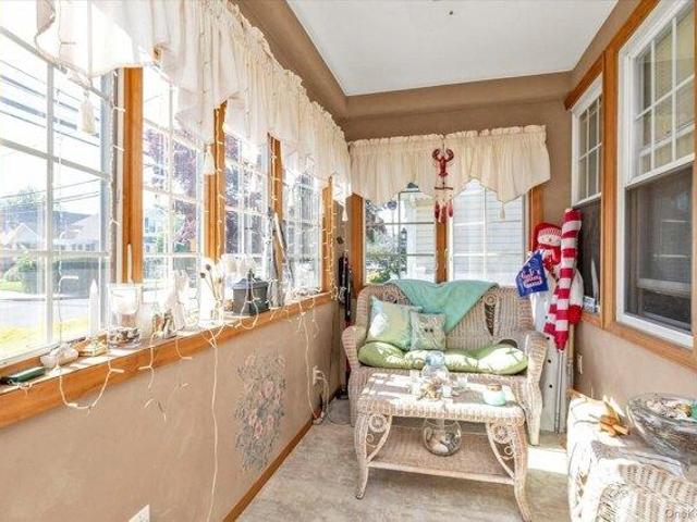 house with 2 bedroom, Malverne NY ES104906861