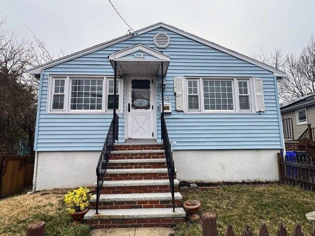 house with 2 bedroom, Malden MA ES105115099