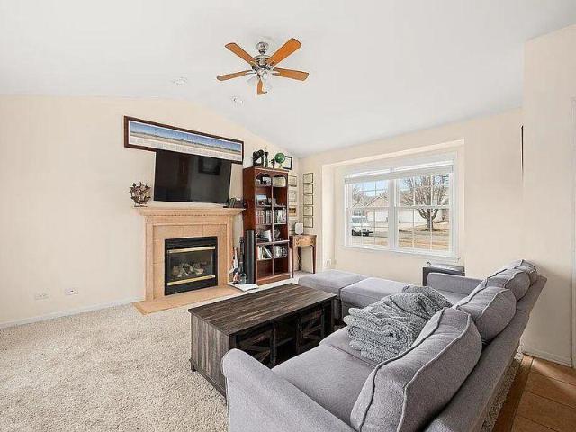 house with 2 bedroom, Maple Park IL ES100973528