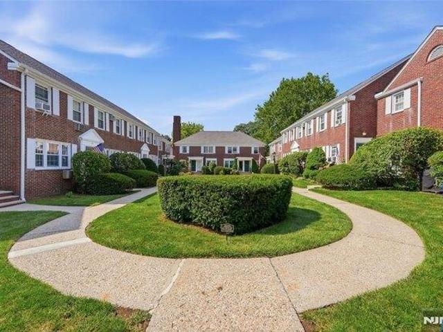 house with 2 bedroom, Maplewood NJ ES104833369