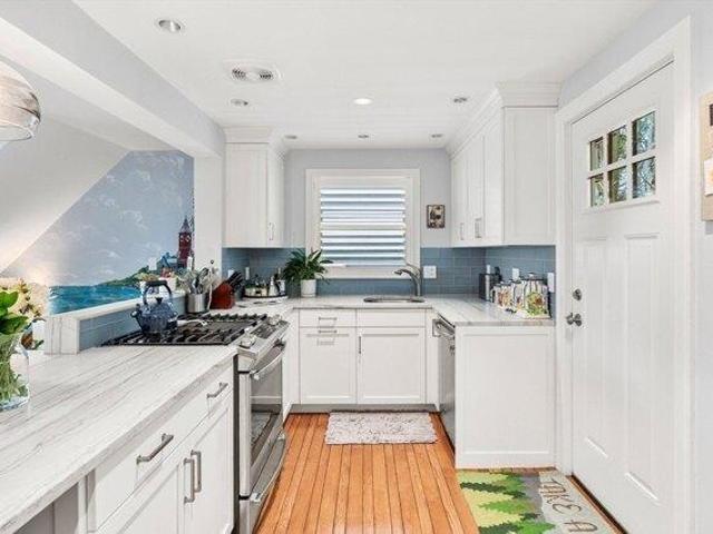 house with 2 bedroom, Marblehead MA ES105122764