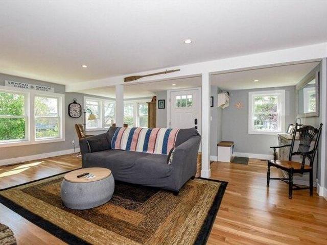 house with 2 bedroom, Marion MA ES104920814