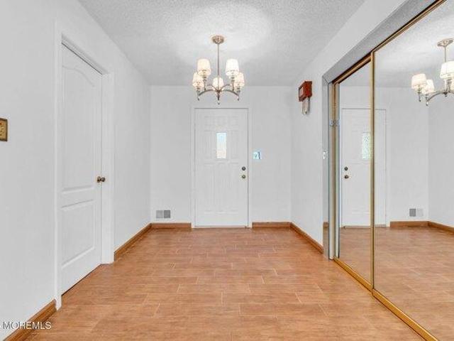 house with 2 bedroom, Marlboro NJ DS102825123