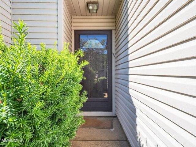 house with 2 bedroom, Marlboro NJ ES105193298
