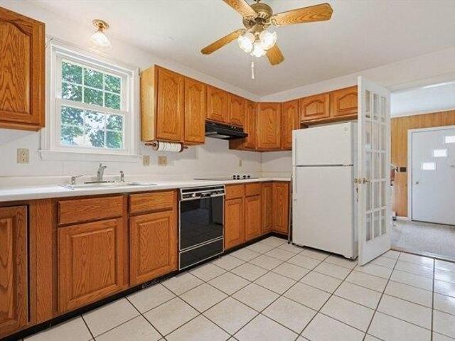 house with 2 bedroom, Marlborough MA ES105113636