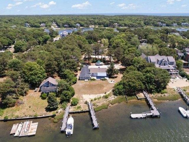 house with 2 bedroom, Mashpee MA DS104298590