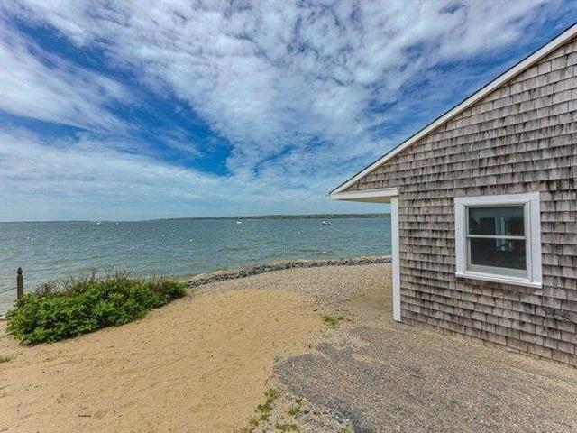 house with 2 bedroom, Mashpee MA DS103852726