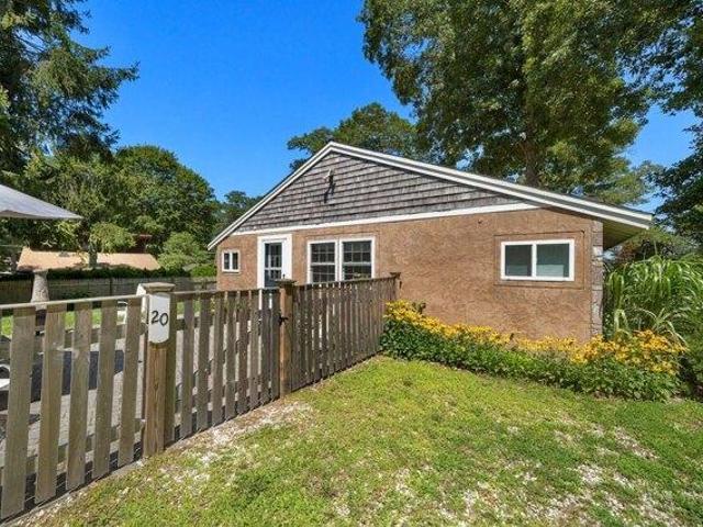 house with 2 bedroom, Mashpee MA ES105142618