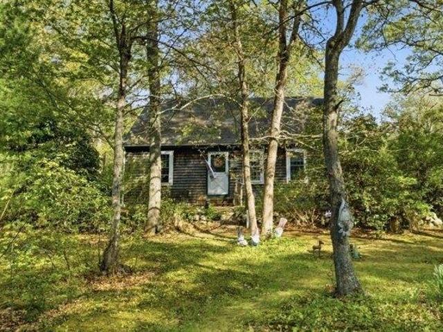house with 2 bedroom, Mattapoisett MA DLS103035451