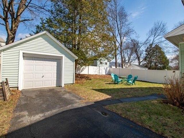house with 2 bedroom, Maynard MA DLS102372028