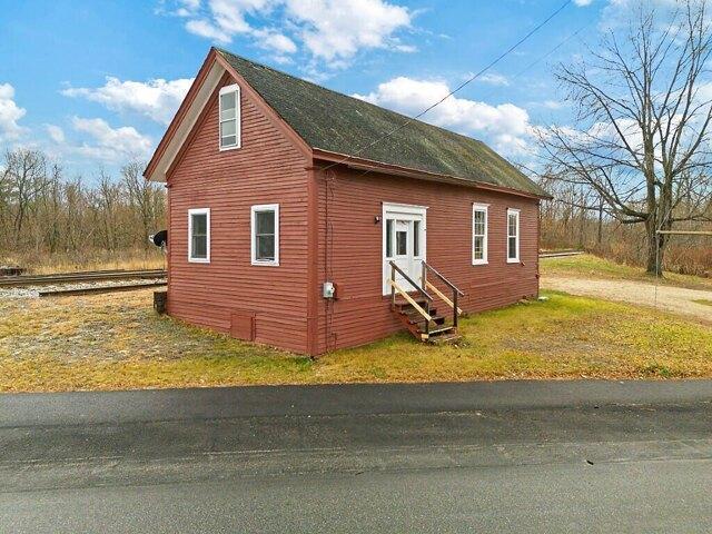 house with 2 bedroom, Mechanic Falls ME DLS101802115