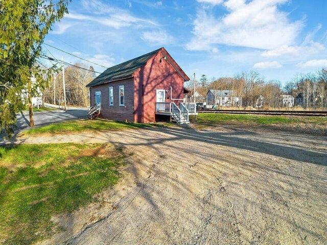 house with 2 bedroom, Mechanic Falls ME DS103074227