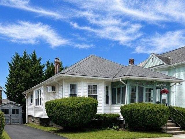 house with 2 bedroom, Medford MA DS104328651