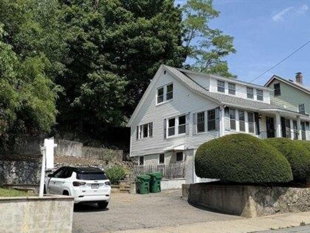 house with 2 bedroom, Medford MA DS104442244