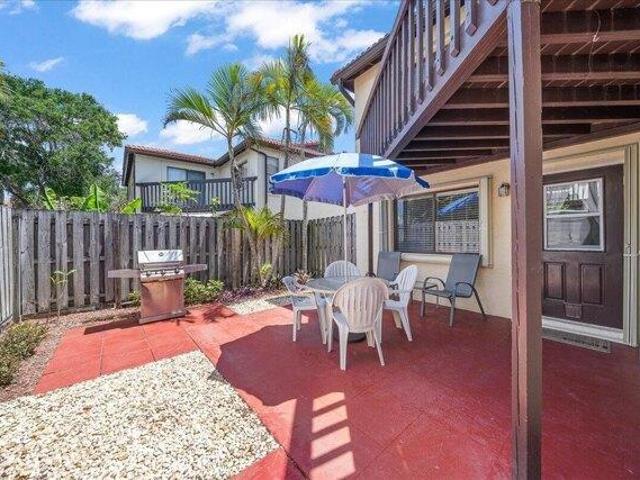 house with 2 bedroom, Melbourne Beach FL ELS89155581