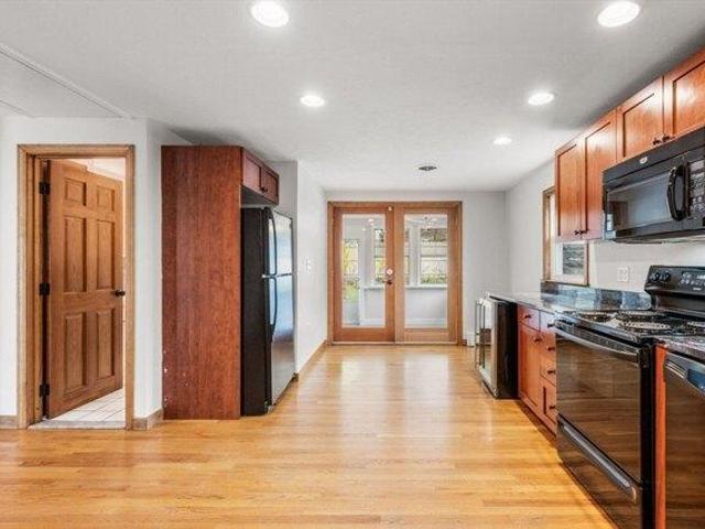 house with 2 bedroom, Melrose MA DS103035633