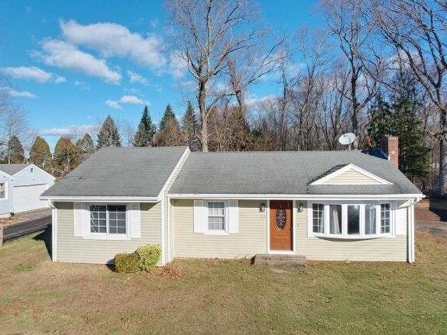 house with 2 bedroom, Meriden CT DS104111790