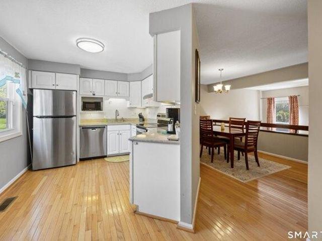 house with 2 bedroom, Meriden CT DS103098160