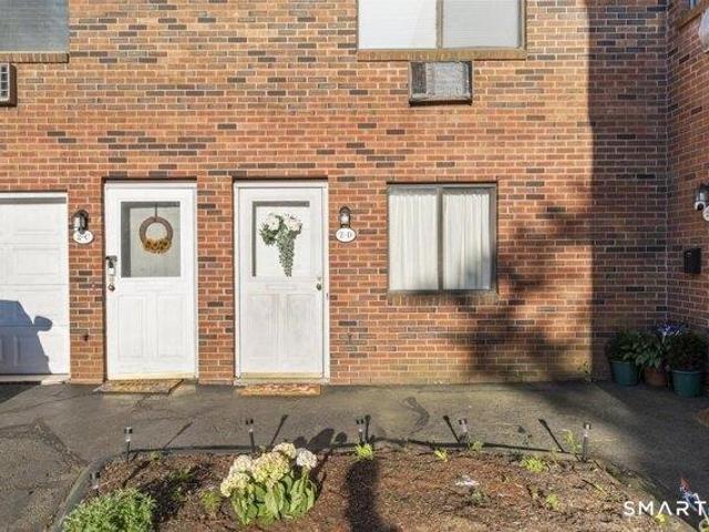 house with 2 bedroom, Meriden CT ES104187919
