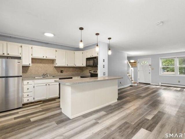 house with 2 bedroom, Meriden CT ES105141889