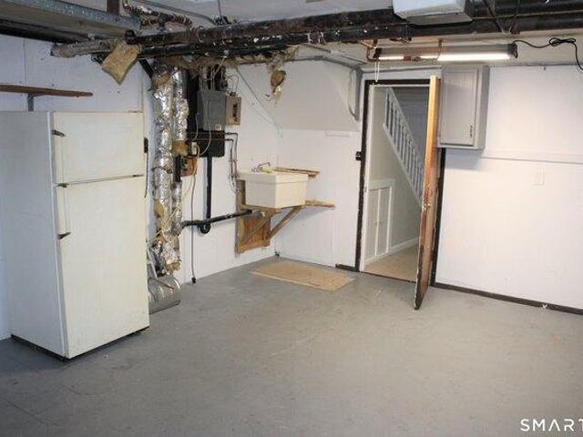 house with 2 bedroom, Meriden CT ES103966783