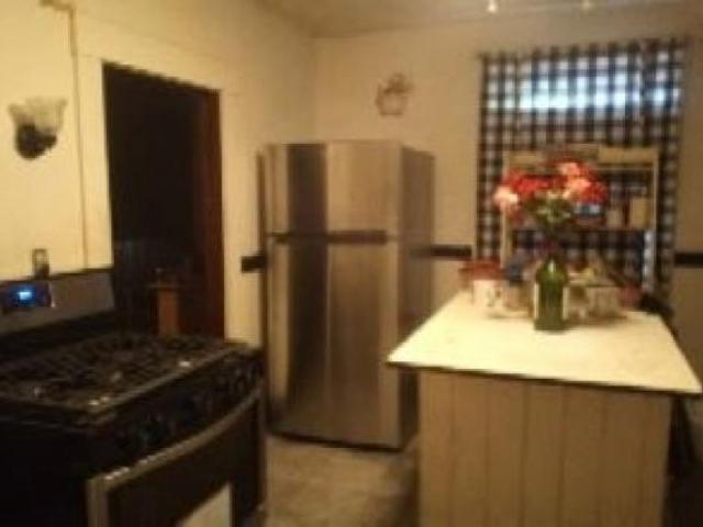 house with 2 bedroom, Meriden CT ES78115992