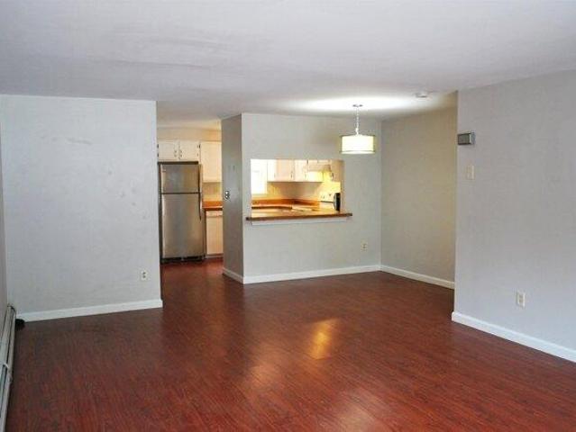 house with 2 bedroom, Merrimack NH ES103620803