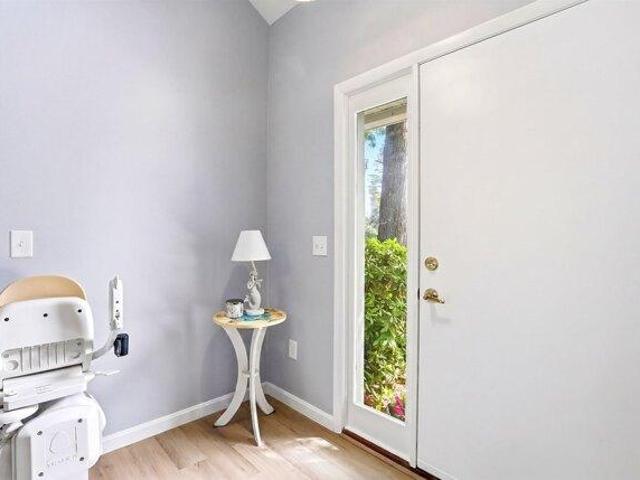 house with 2 bedroom, Merrimack NH ES104077659