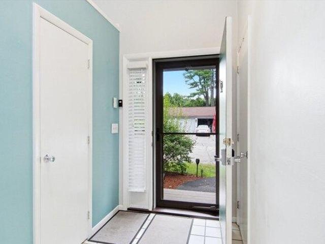 house with 2 bedroom, Merrimack NH ES105080637