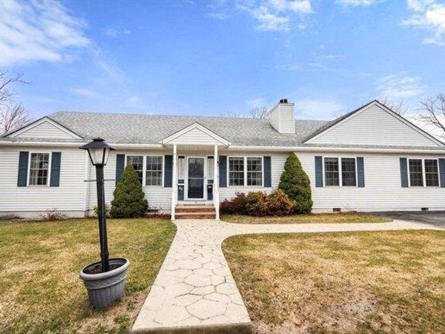 house with 2 bedroom, Methuen MA DLS102859835